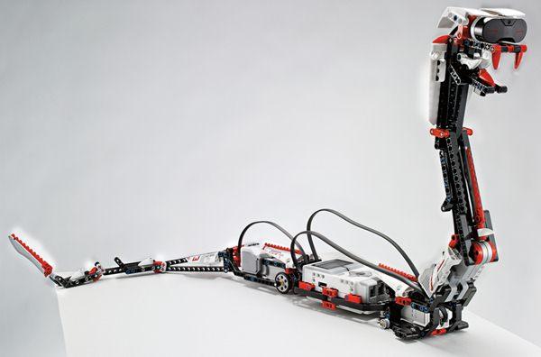 Robô da Lego agora pode ser controlado pelo seu smartphone! - TecMundo