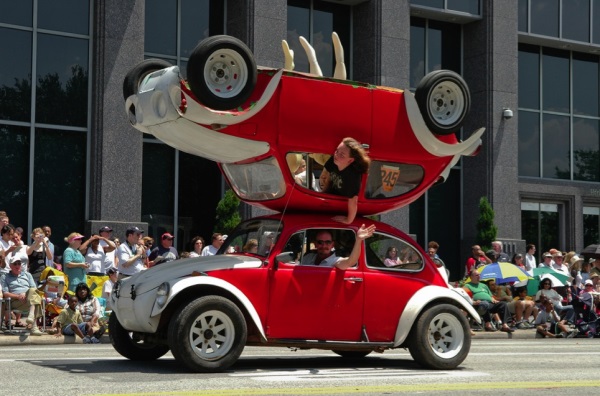 Galeria: confira alguns dos carros mais esquisitos que existem pelo ...