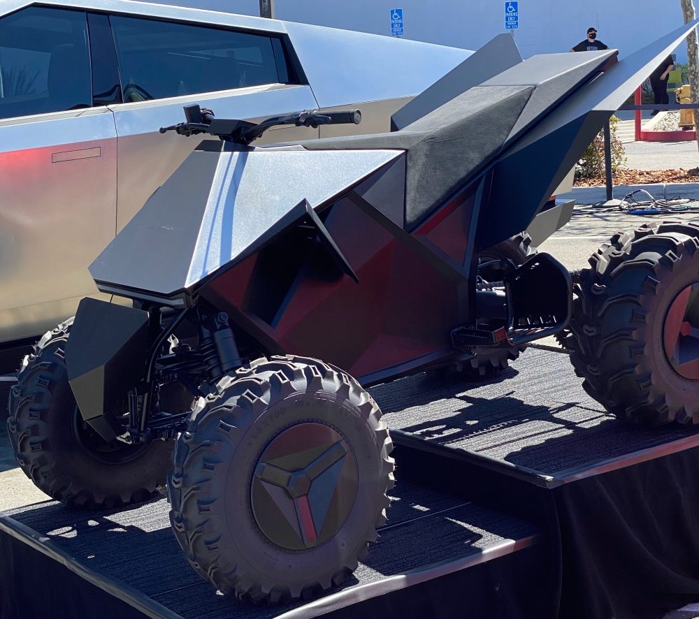 Tesla mostra seu quadriciclo elétrico Cyberquad; veja imagens - TecMundo