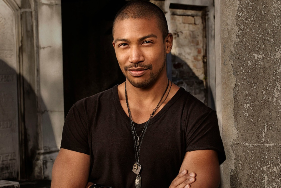 Charles Michael Davis, de The Originals, entra para o elenco de For the ...